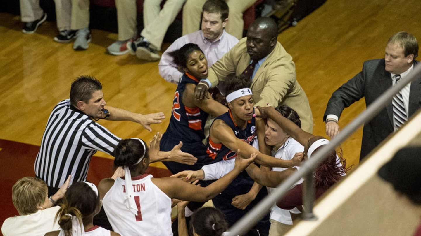 Alabama-Auburn fight results in three ejections - Sports Illustrated