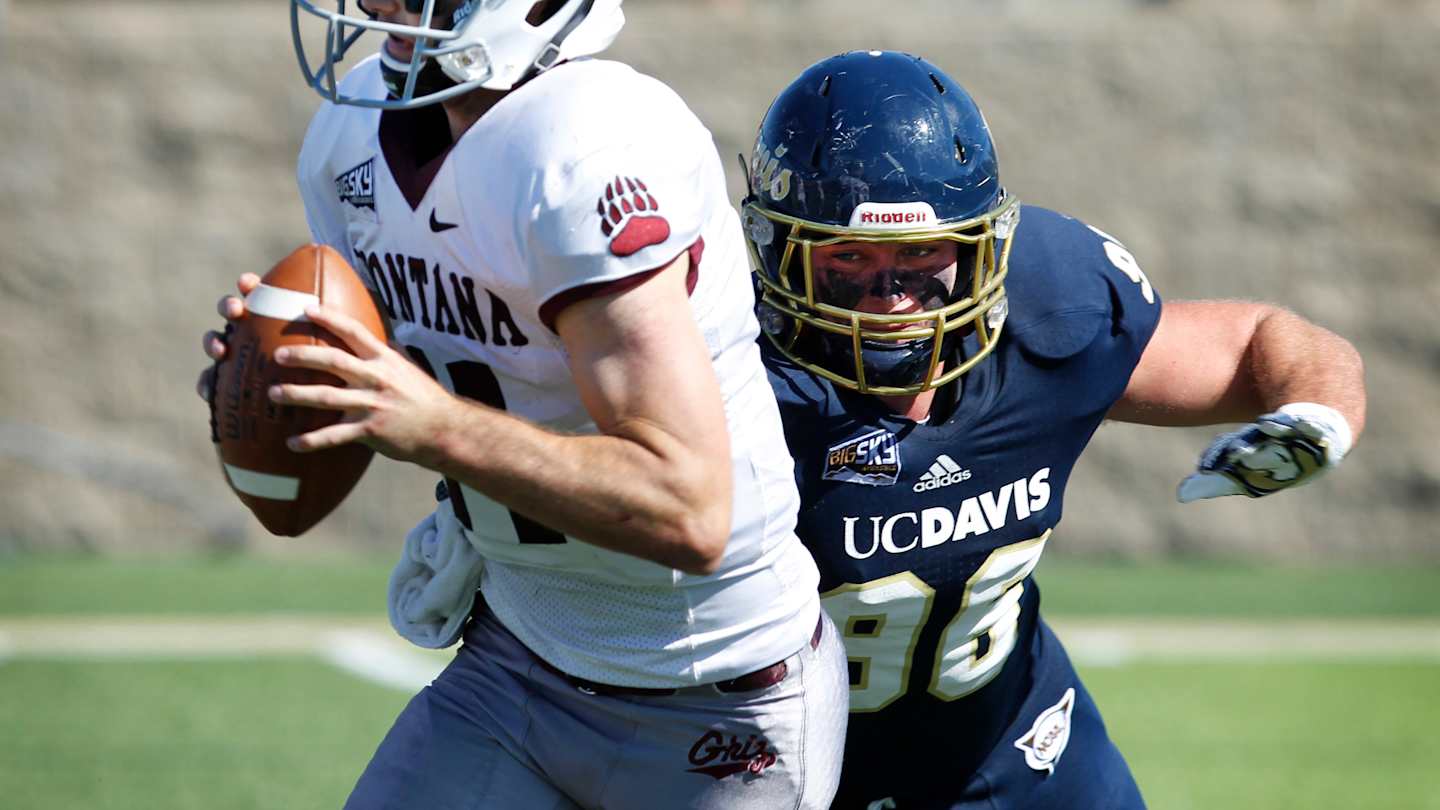 Chalich leads Montana to 27-13 win over UC Davis - Sports Illustrated