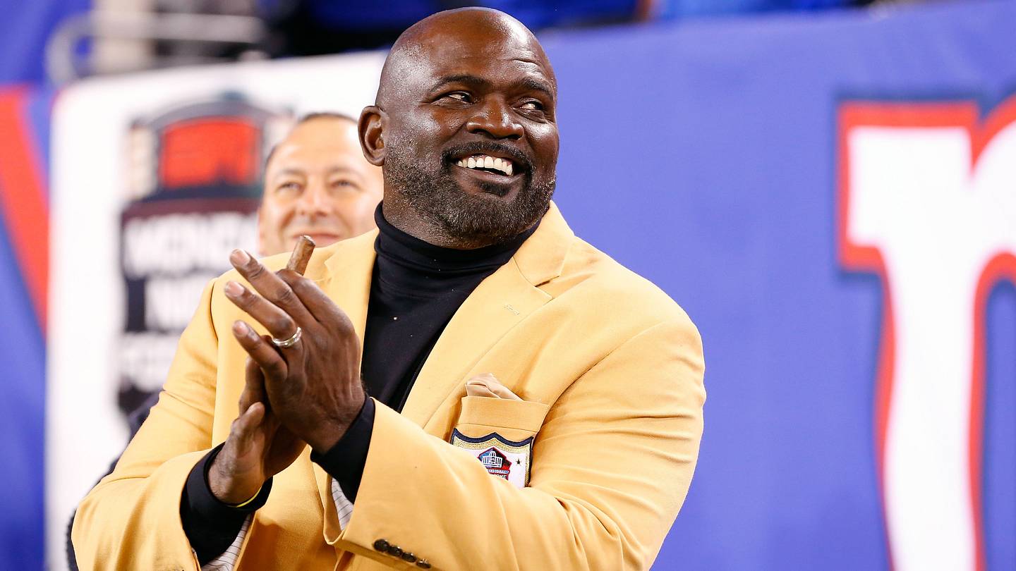 New York Giants' LT: Jason Pierre Paul index finger not important ...