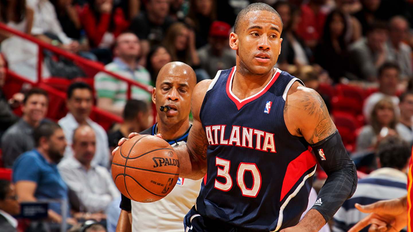 Jazz sign Dahntay Jones - Sports Illustrated