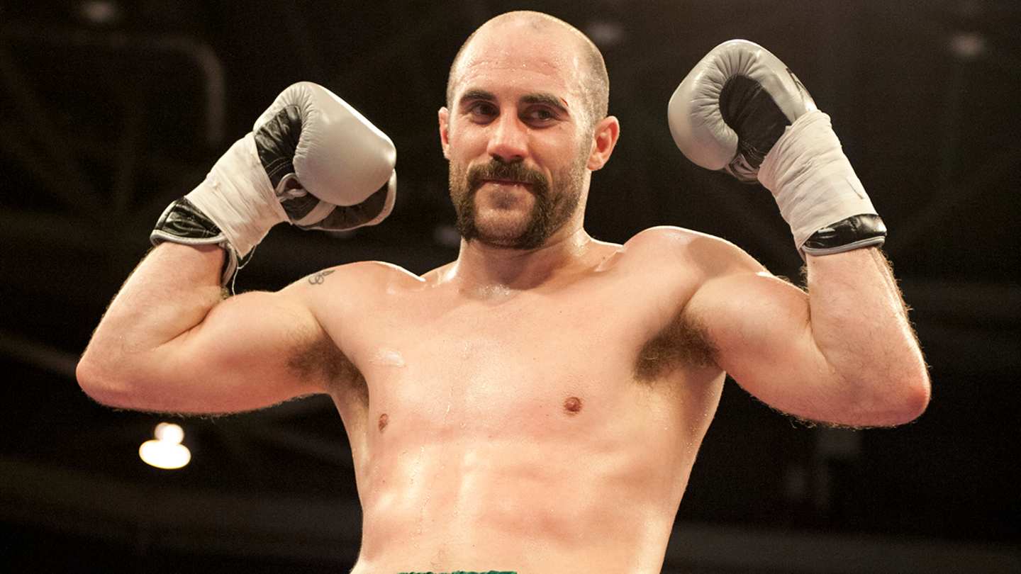 Boxer Spike O'Sullivan gets stool thrown at him - Sports Illustrated