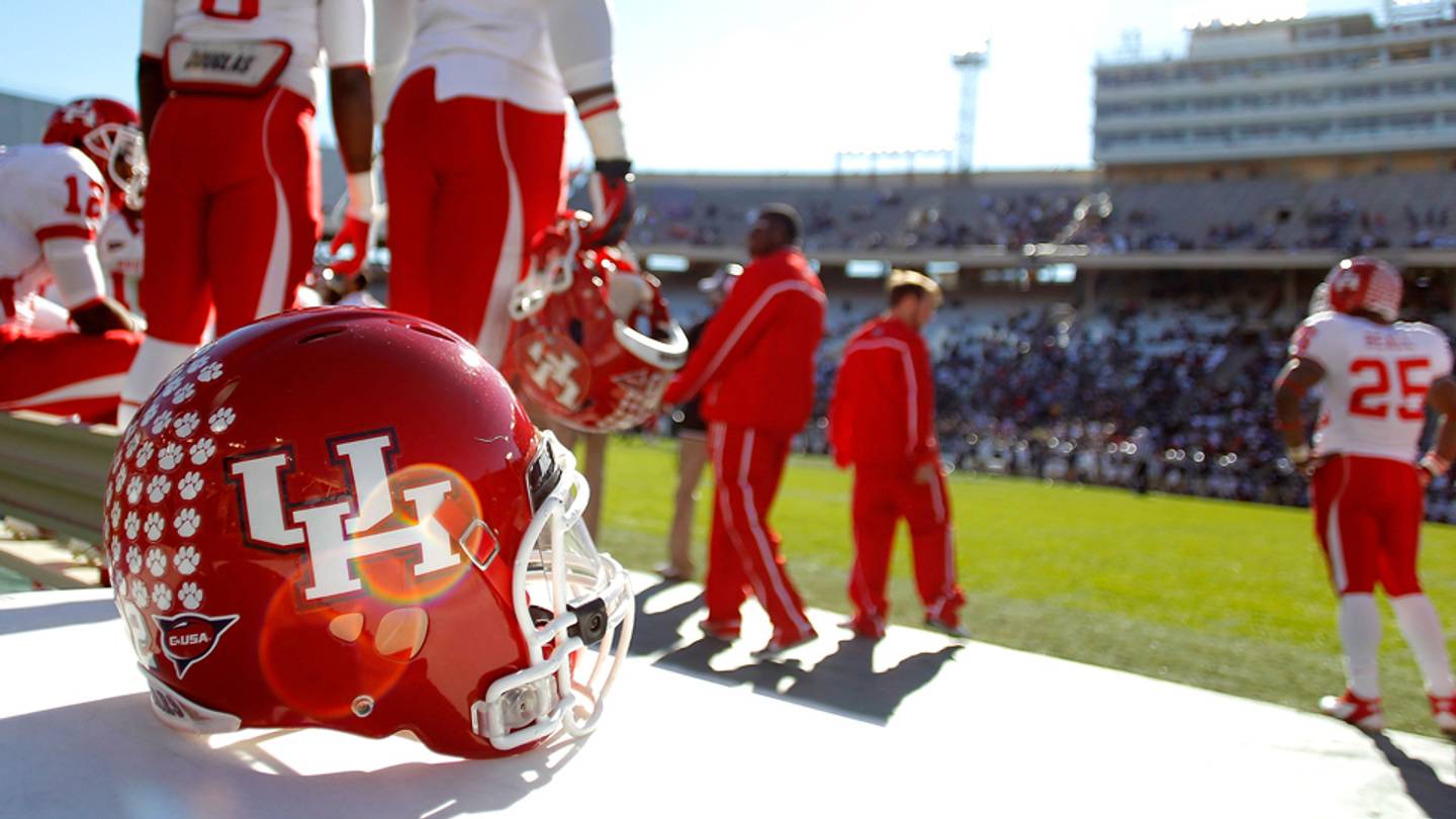 University of Houston Cougars' football stadium to be named TDECU ...