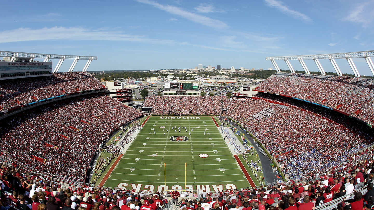 Watch Georgia vs South Carolina online: Game time, live stream, TV ...