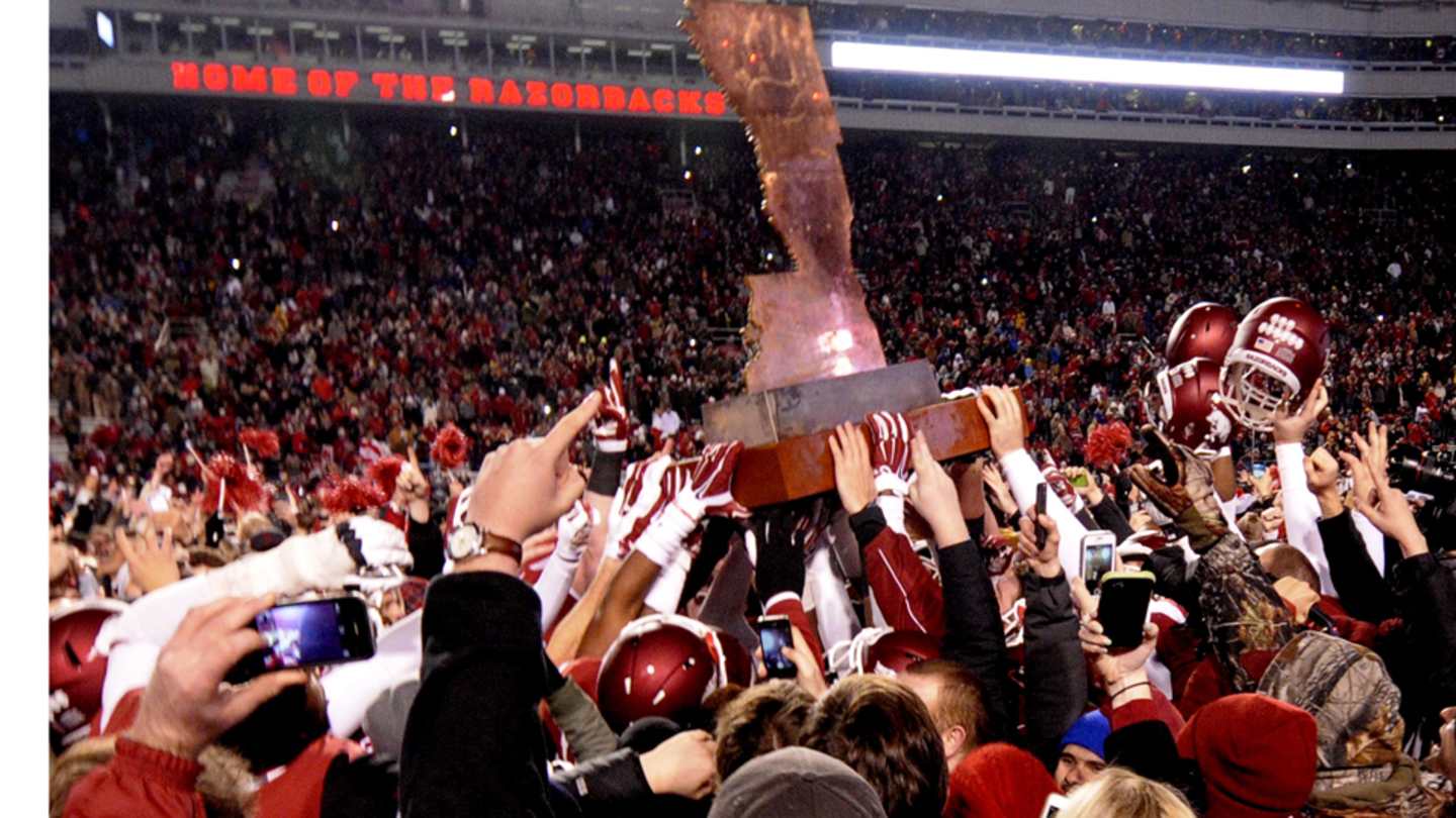 Arkansas fined $25,000 for fans rushing field after LSU win - Sports ...