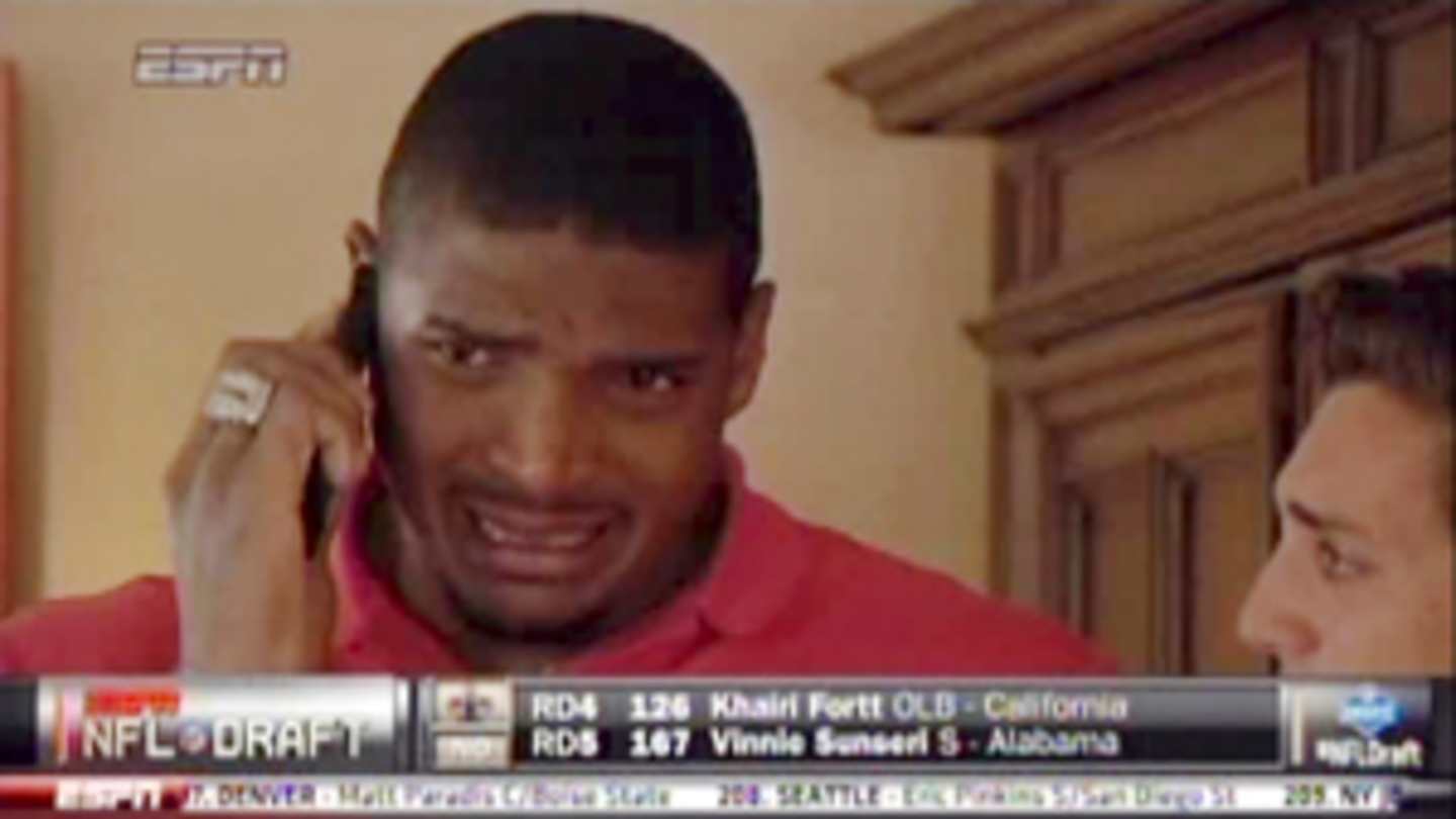 michael sam gets drafted cake
