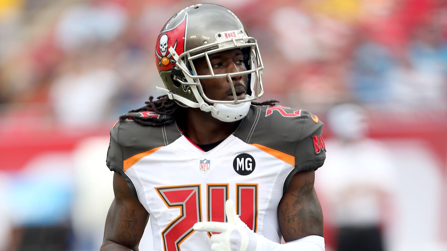 Buccaneers cornerback Mike Jenkins placed on injured reserve with a ...