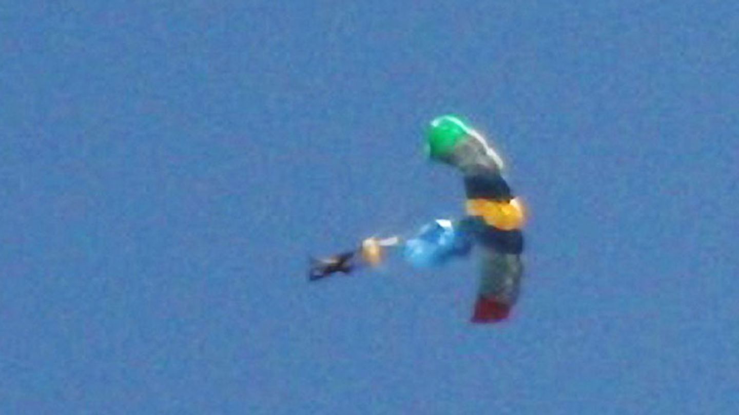 A tandem jump, an accident and a bond that will last forever - Sports ...