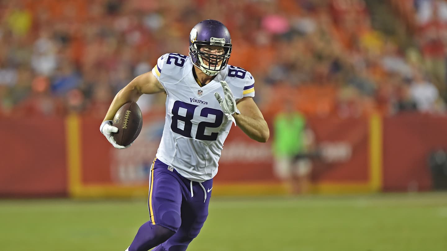 Minnesota Vikings tight end Kyle Rudolph reportedly needs surgery, will ...