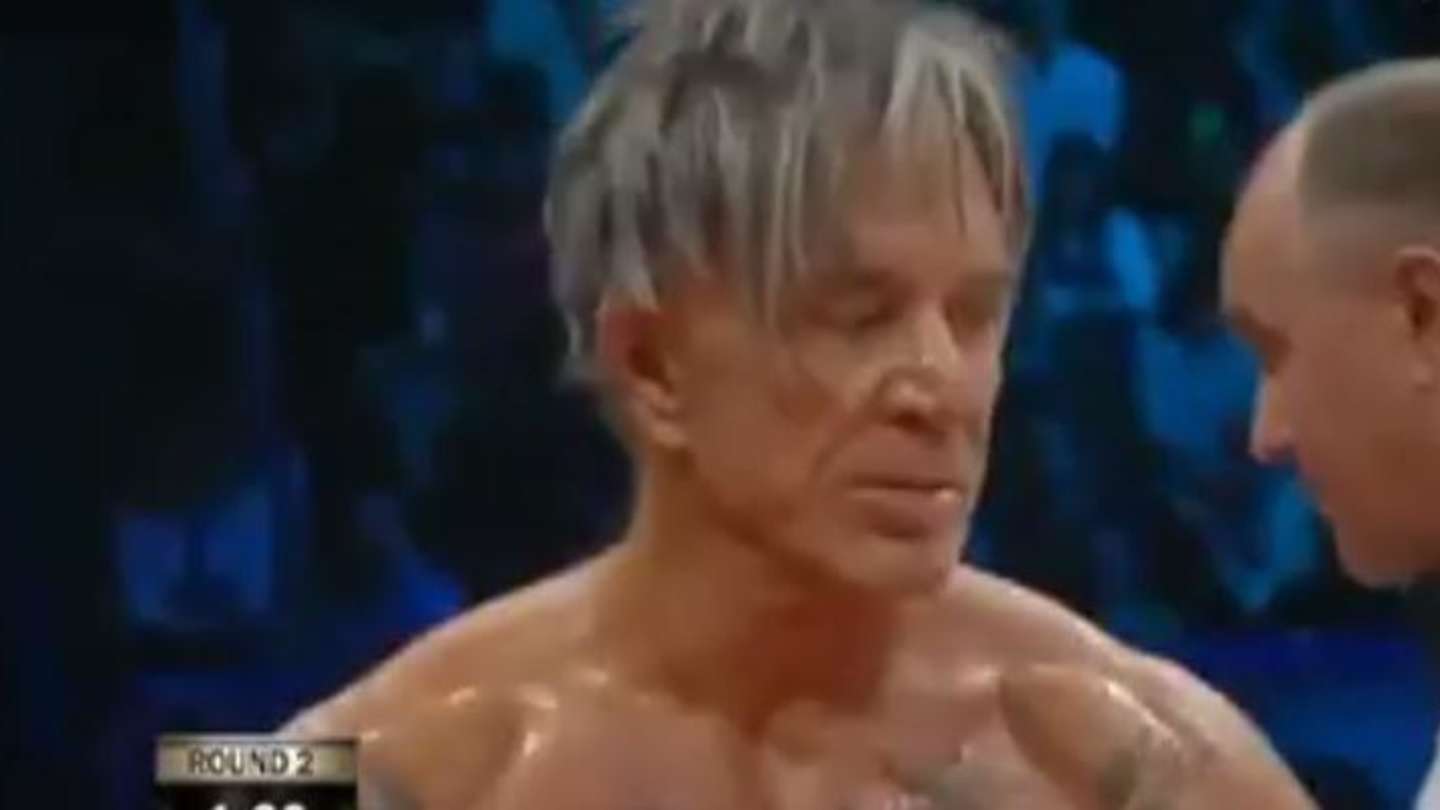 Video: 62-year-old Mickey Rourke wins boxing match as 29-year-old ...