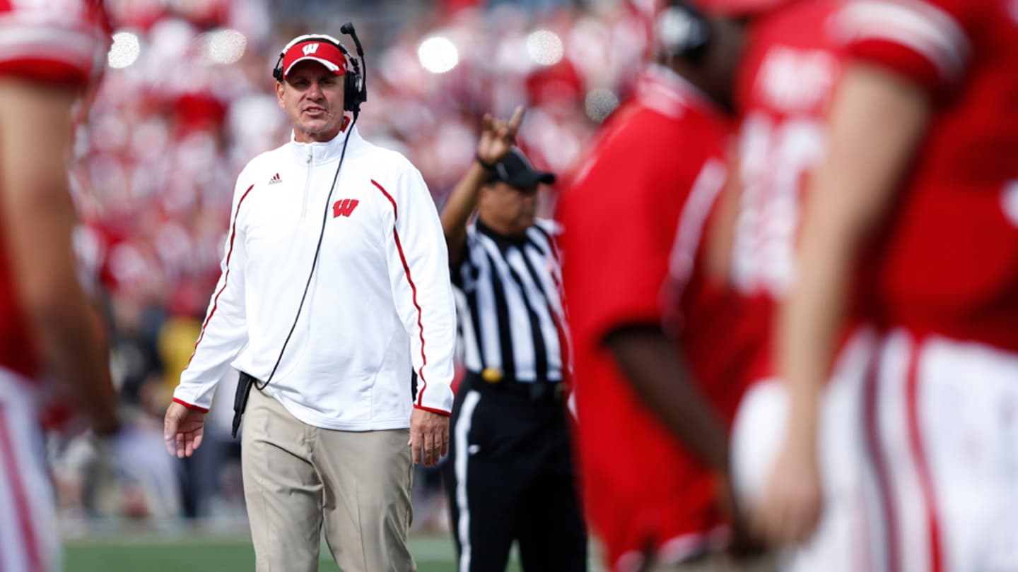 Wisconsin coach Gary Andersen hired by Oregon State, Twitter shocked ...