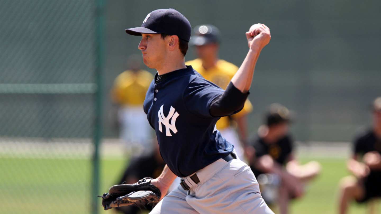 Oakland A's invite switch pitcher Pat Venditte to spring training ...