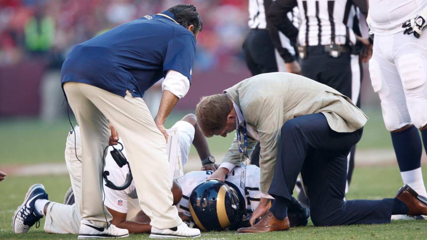 NFL concussion lawsuit settlement: Retired players settle with league ...
