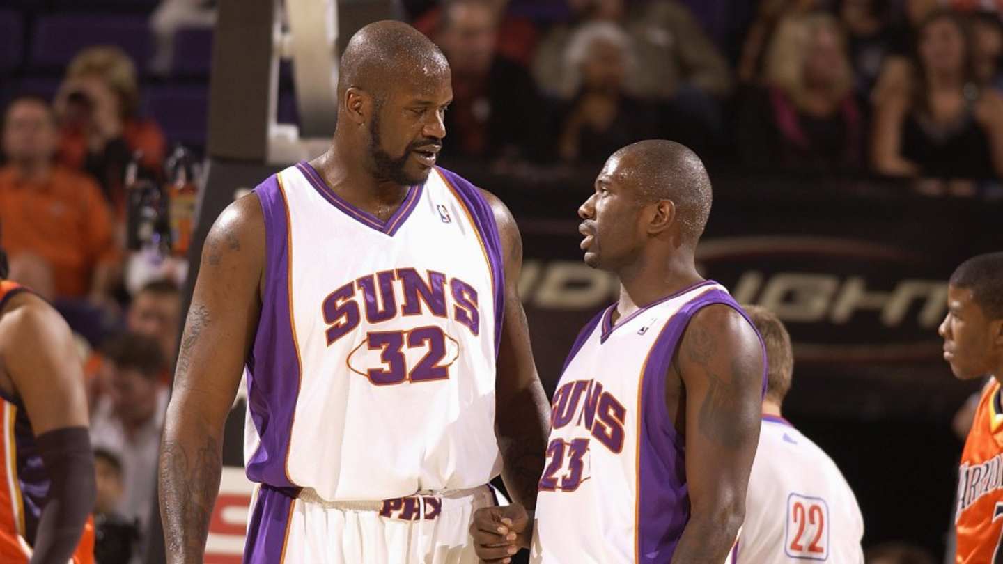 Shaquille O'Neal would get naked and surprise attack his teammates in ...