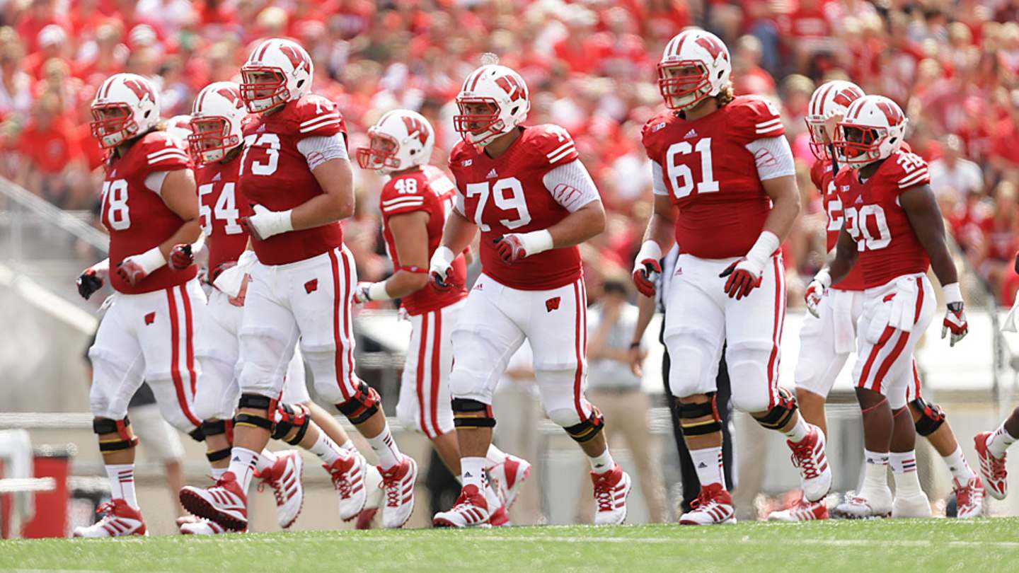 Behind the scenes with the Wisconsin Badgers offensive line - Sports ...