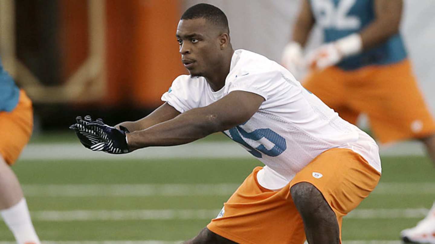 Dolphins rookie Dion Jordan misses first practice with shoulder issue ...