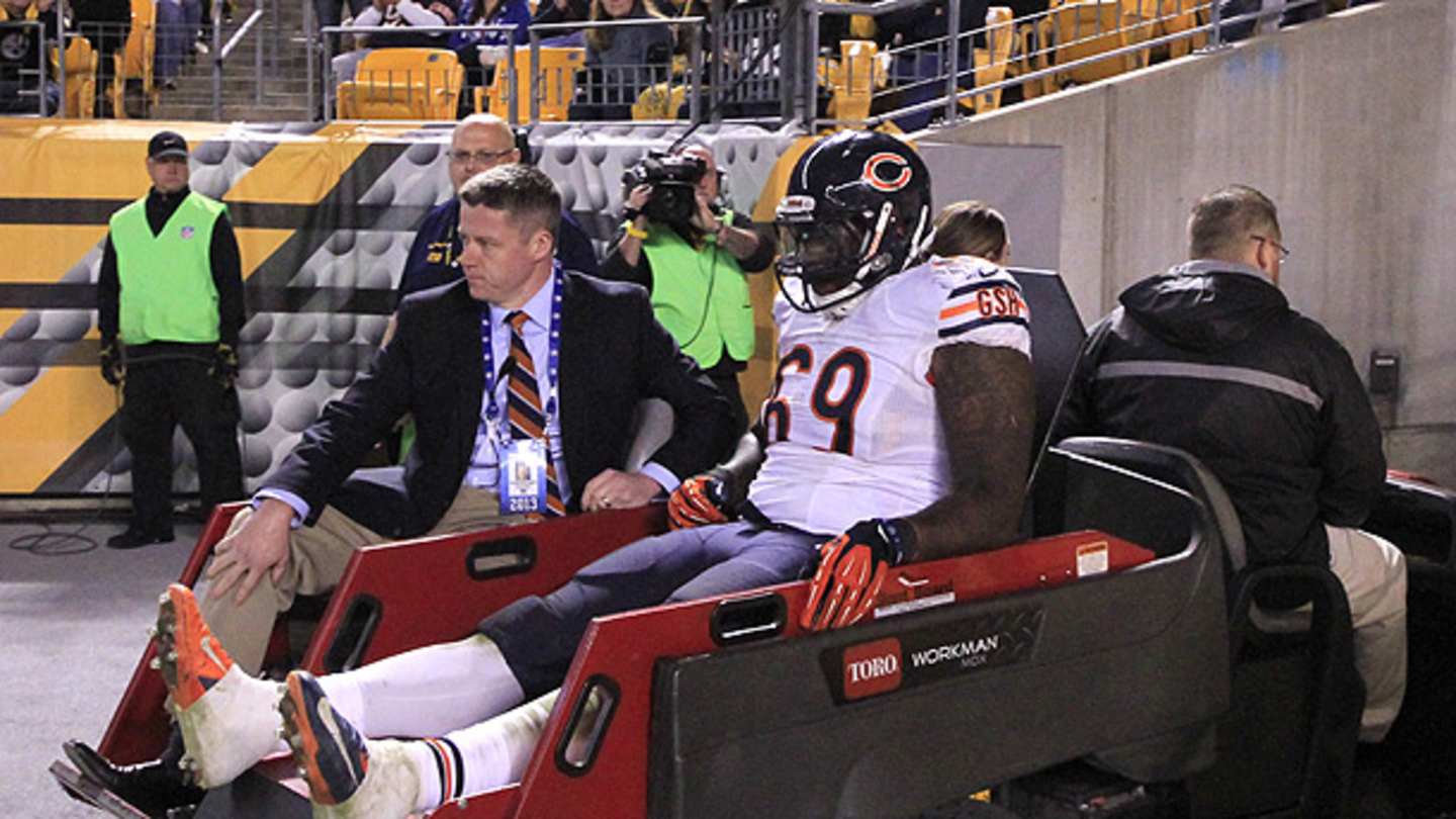 Bears Pro Bowl tackle Henry Melton carted off with knee injury - Sports ...
