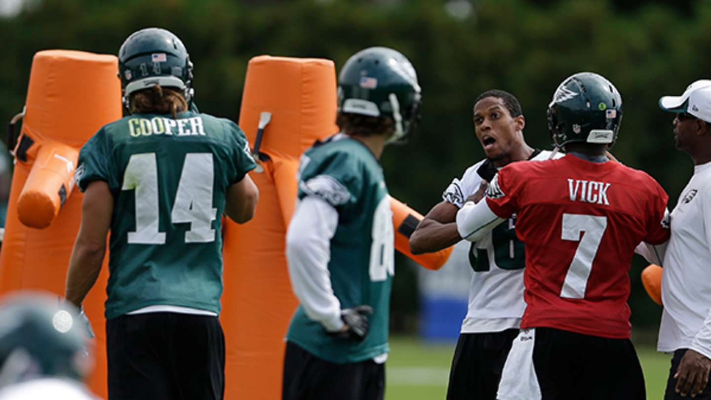 Eagles' Riley Cooper, Cary Williams get into practice scuffle - Sports ...
