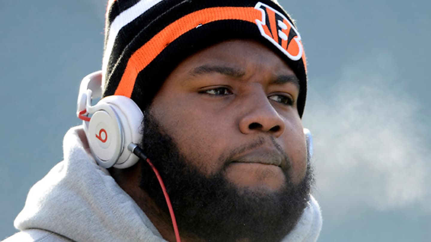 Andre Smith reportedly re-signs with Bengals - Sports Illustrated