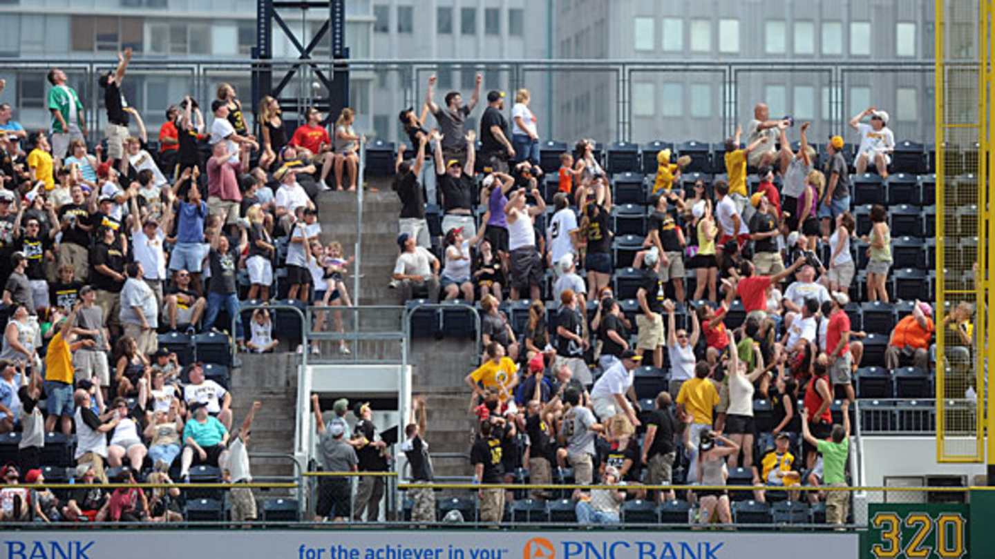 Watch: Garrett Jones goes where no Pirate has gone before with splash ...