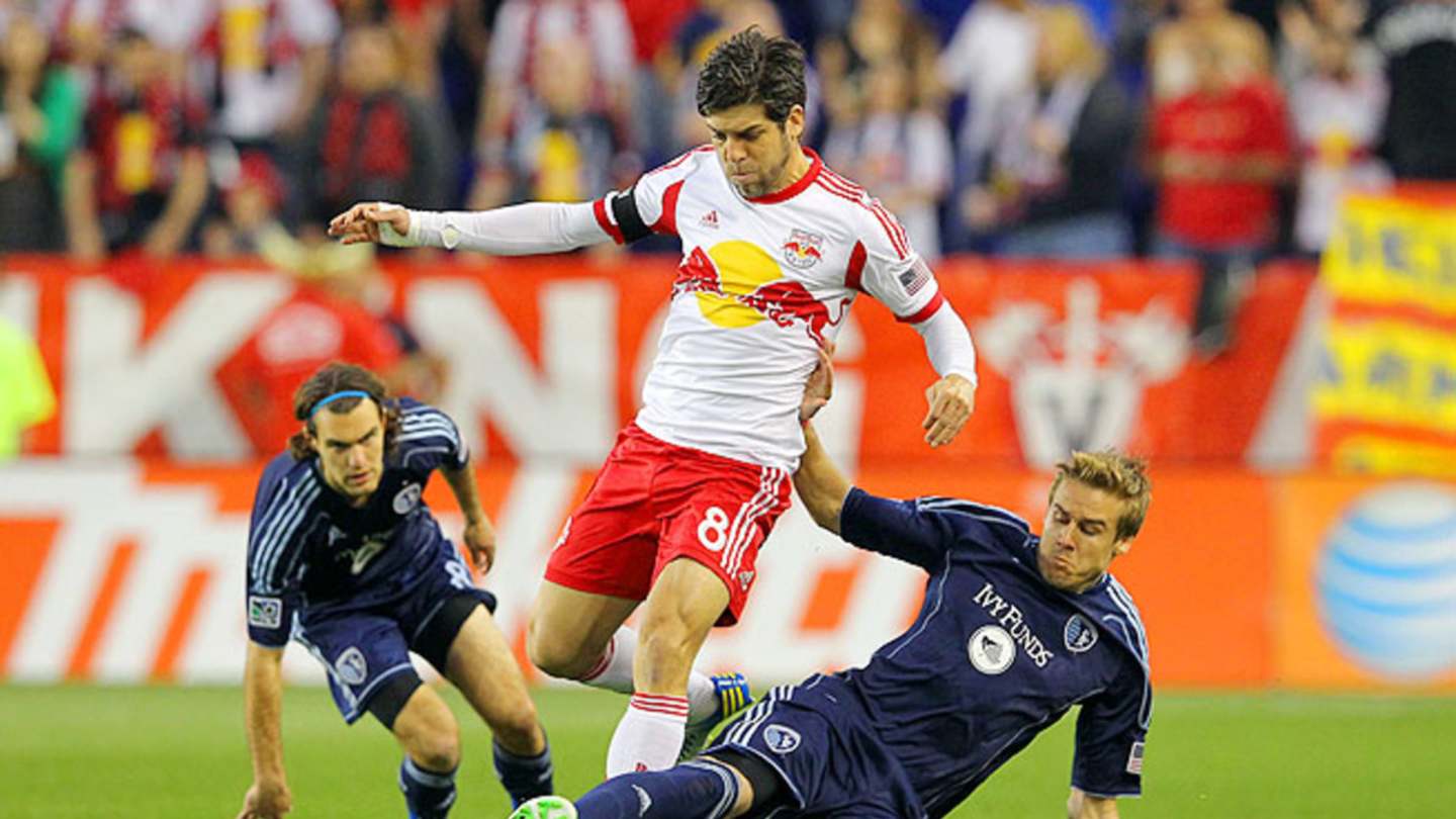 Jimmy Nielsen, Aurelien Collin lead Sporting KC past Red Bulls - Sports ...