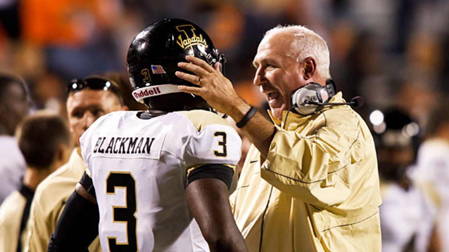 Former Idaho coach Robb Akey files lawsuit against school - Sports ...