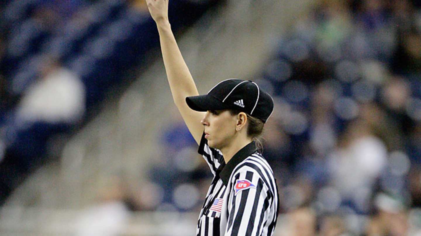 Sarah Thomas looks to become NFL's first permanent female official ...