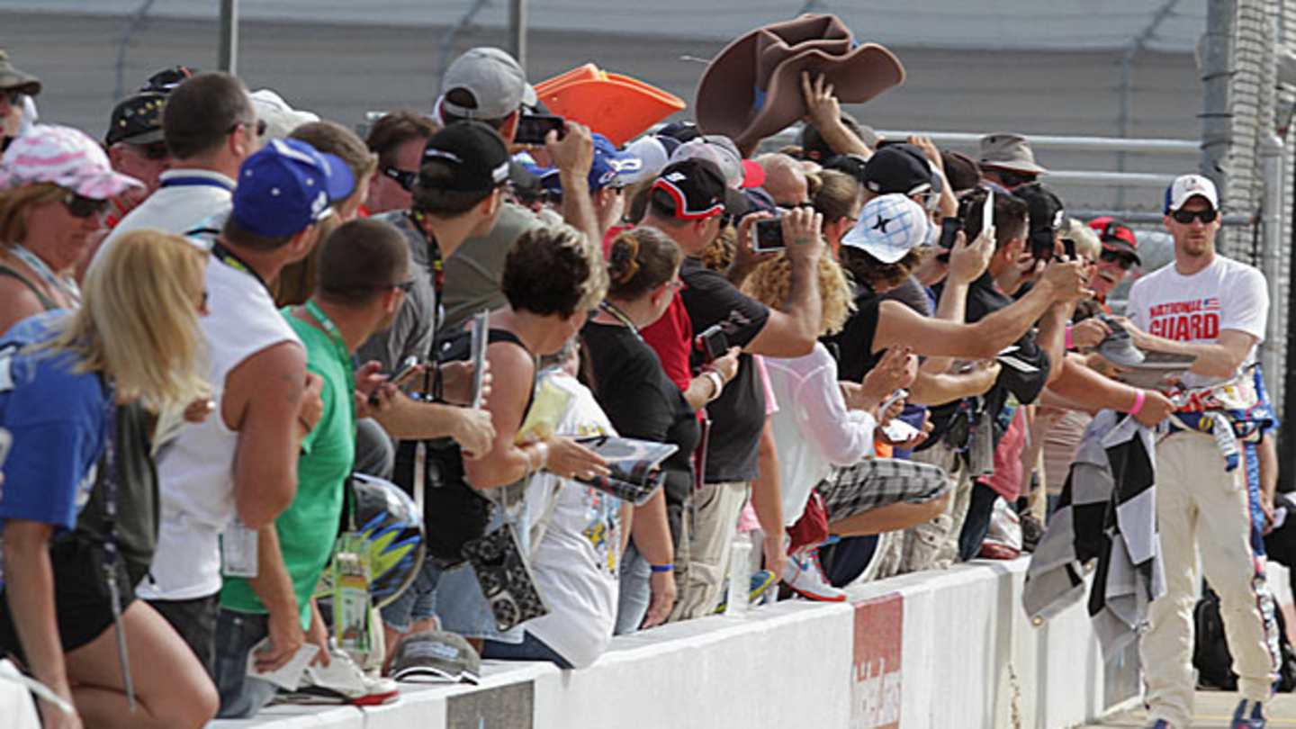 Cary Estes: Dale Earnhardt Jr. in danger of not making the Chase again ...