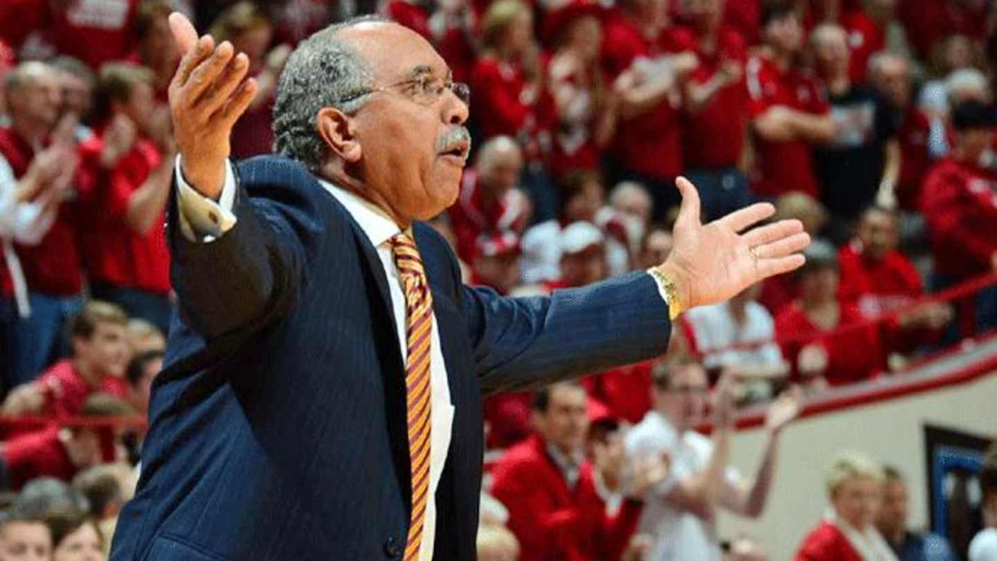 Minnesota fires coach Tubby Smith - Sports Illustrated