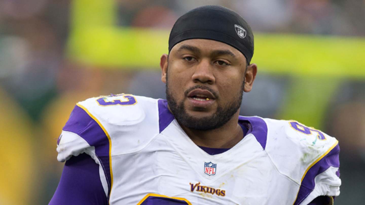 Vikings defensive tackle Kevin Williams hurt by questionable block vs ...