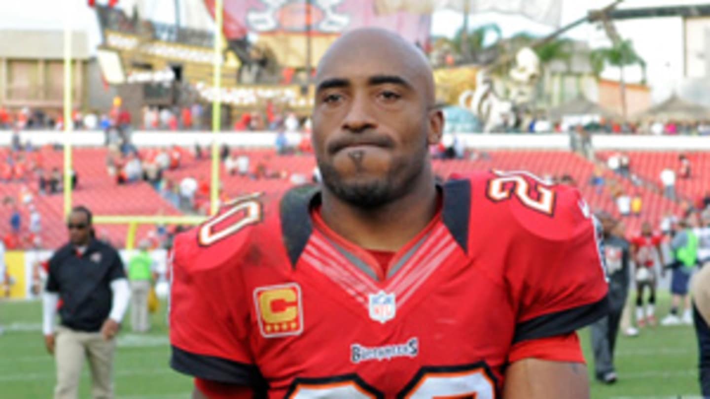 Report: Buccaneers DB Ronde Barber to retire - Sports Illustrated