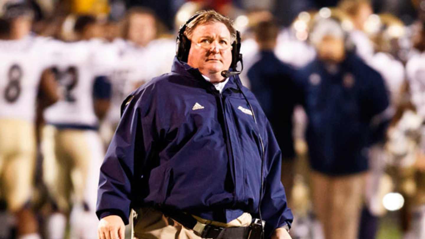 Terry Bowden looking to spark Akron in his second season at the helm in ...