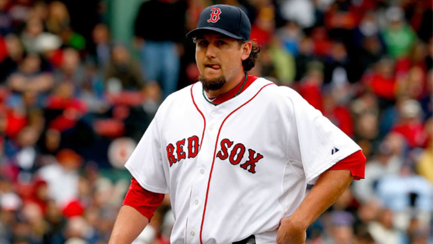 Red Sox's Joe Hanrahan returns to DL with strained right forearm ...