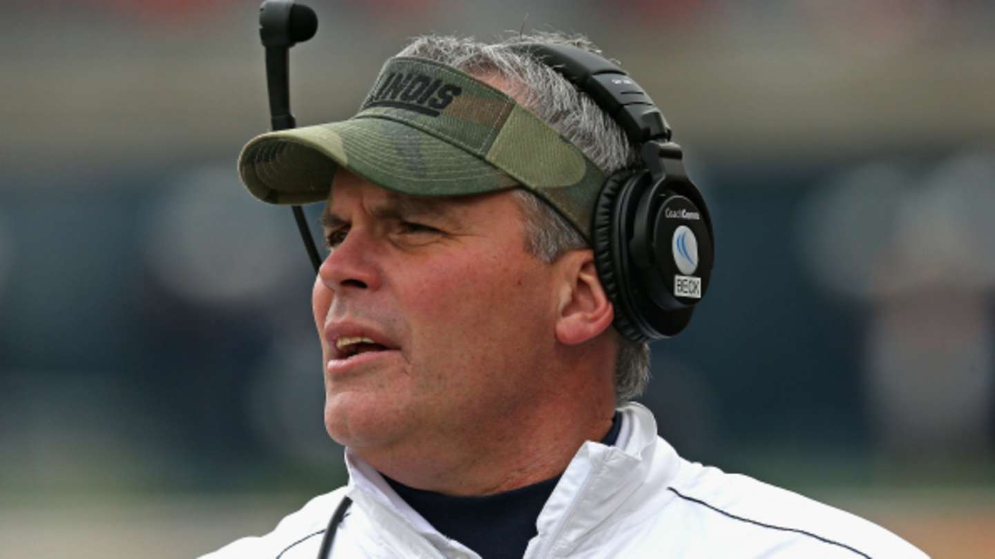 Illinois AD: Tim Beckman will return as football coach - Sports Illustrated