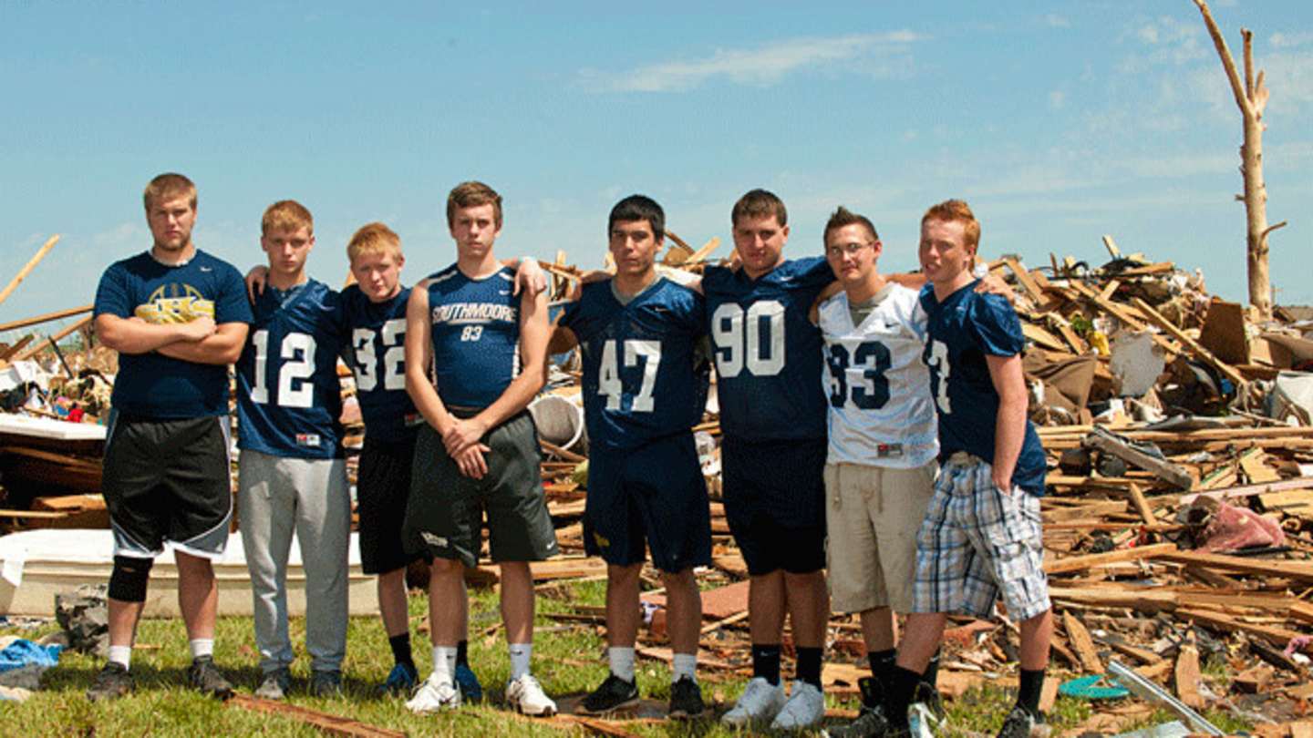 Tim Layden: At Southmoore High, football provides family, a refuge from ...