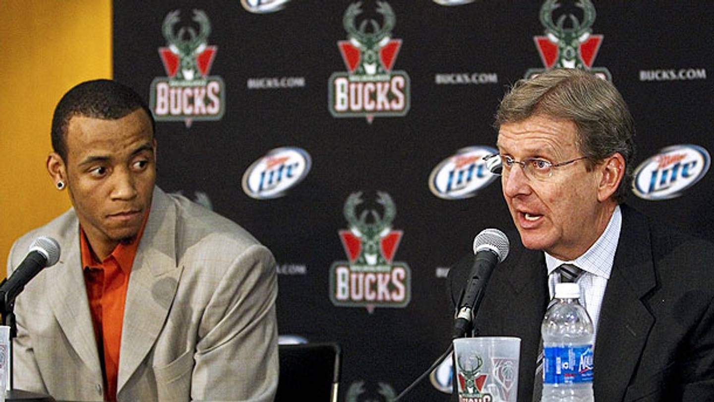 Bucks opt for more of the same, give GM John Hammond a three-year ...