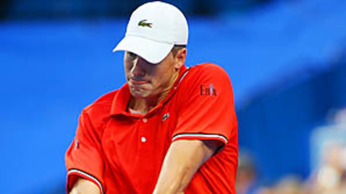 Isner out of Hopman Cup with knee injury - Sports Illustrated