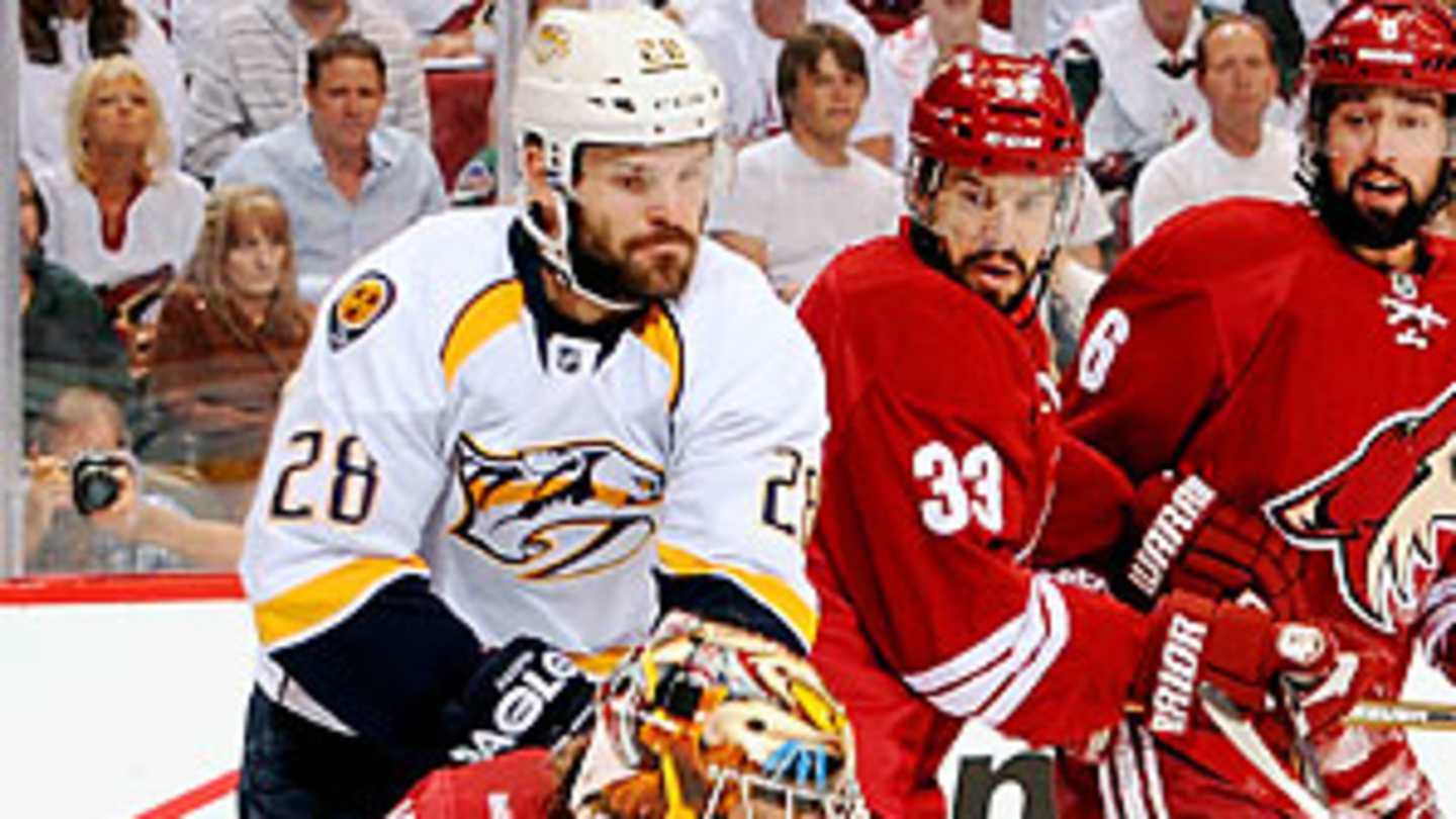 Allan Muir: With Smith as their star, Coyotes make it a night to ...