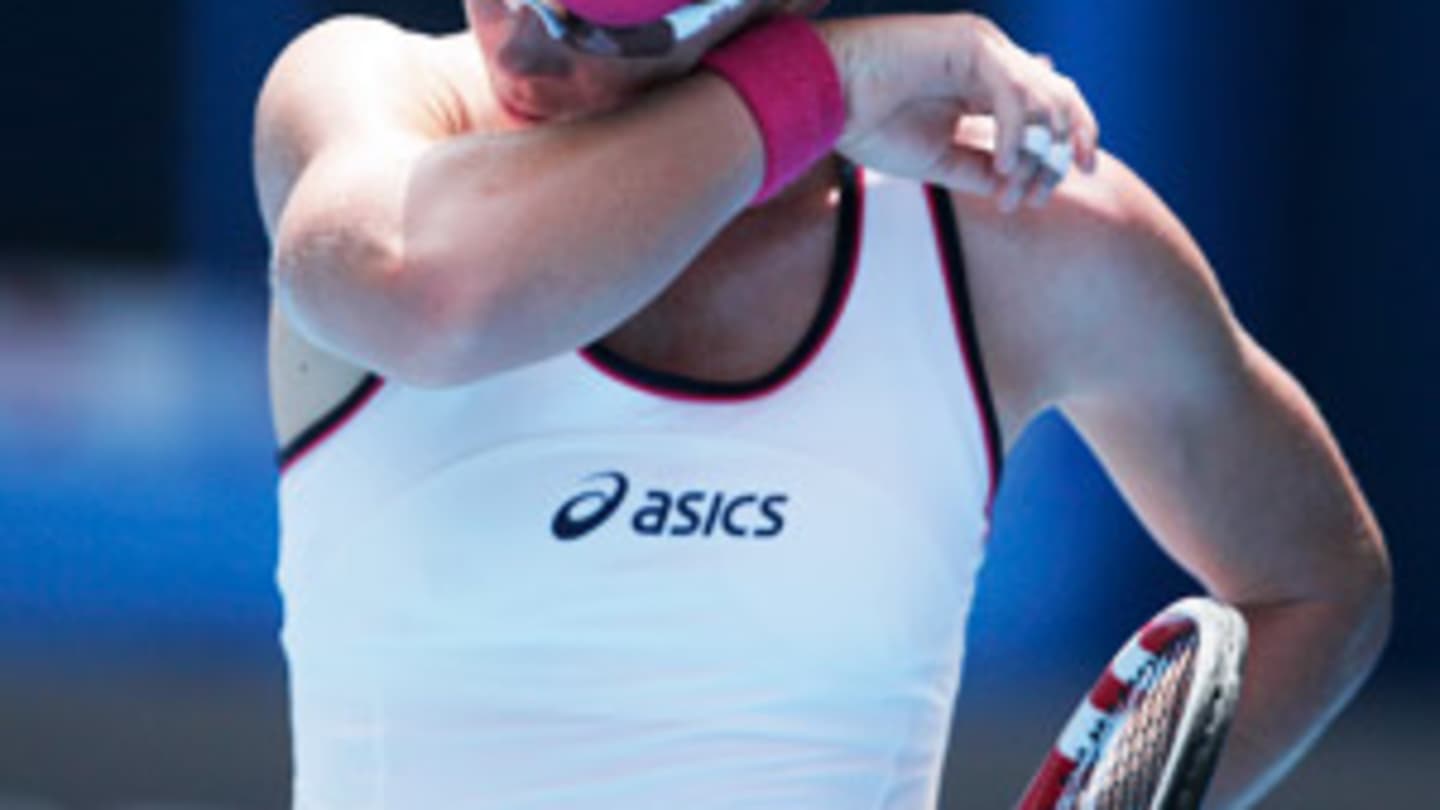 Australian Open Day 2 recap: Aussie hope Sam Stosur tumbles out ...