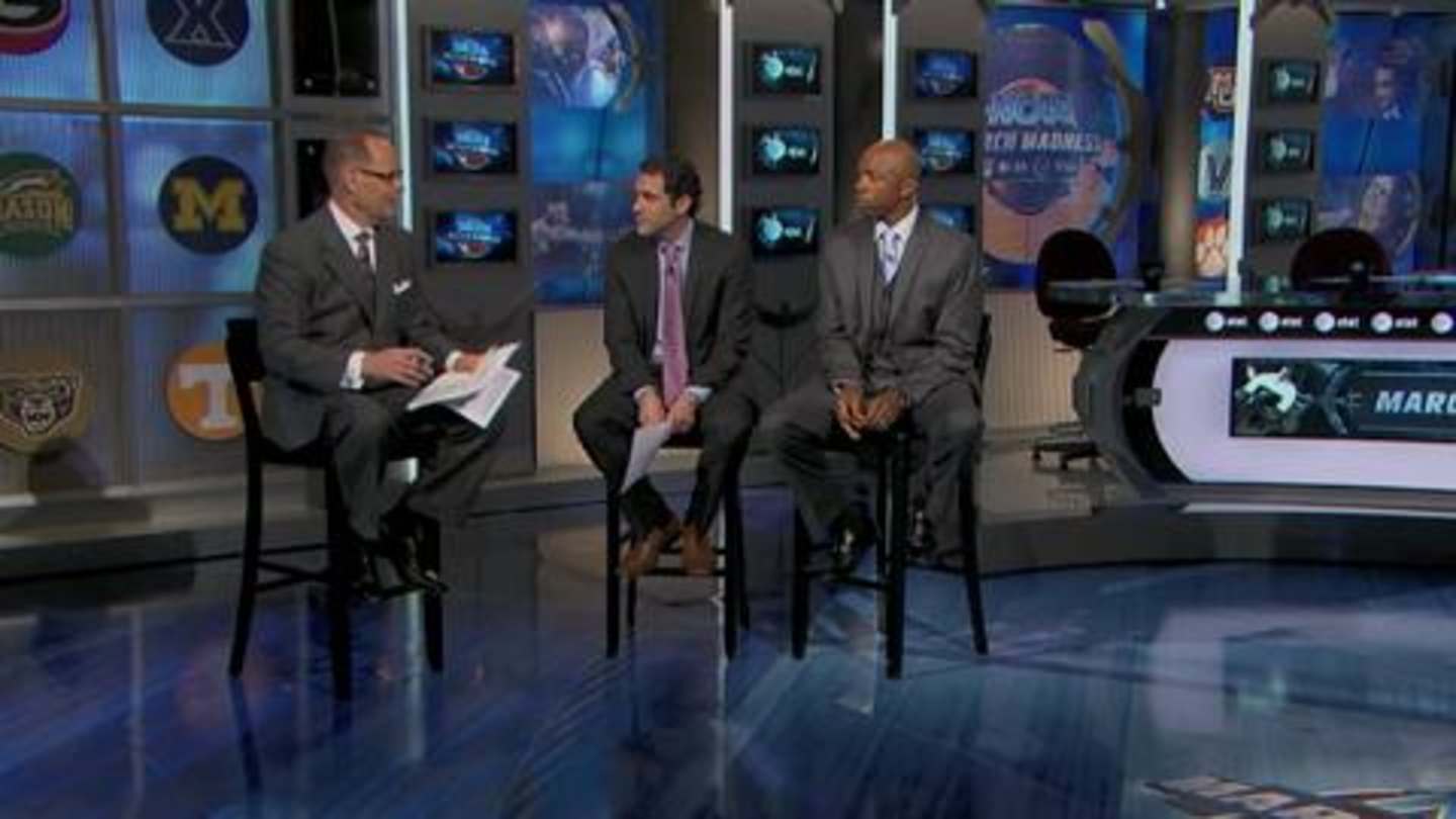 Duke point guard Irving practices, may return - Sports Illustrated