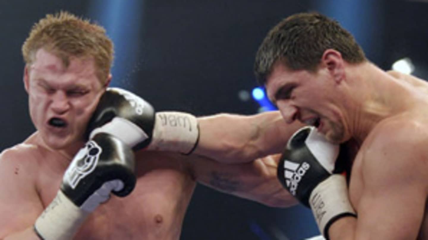 Huck to drop down, defend cruiser title - Sports Illustrated