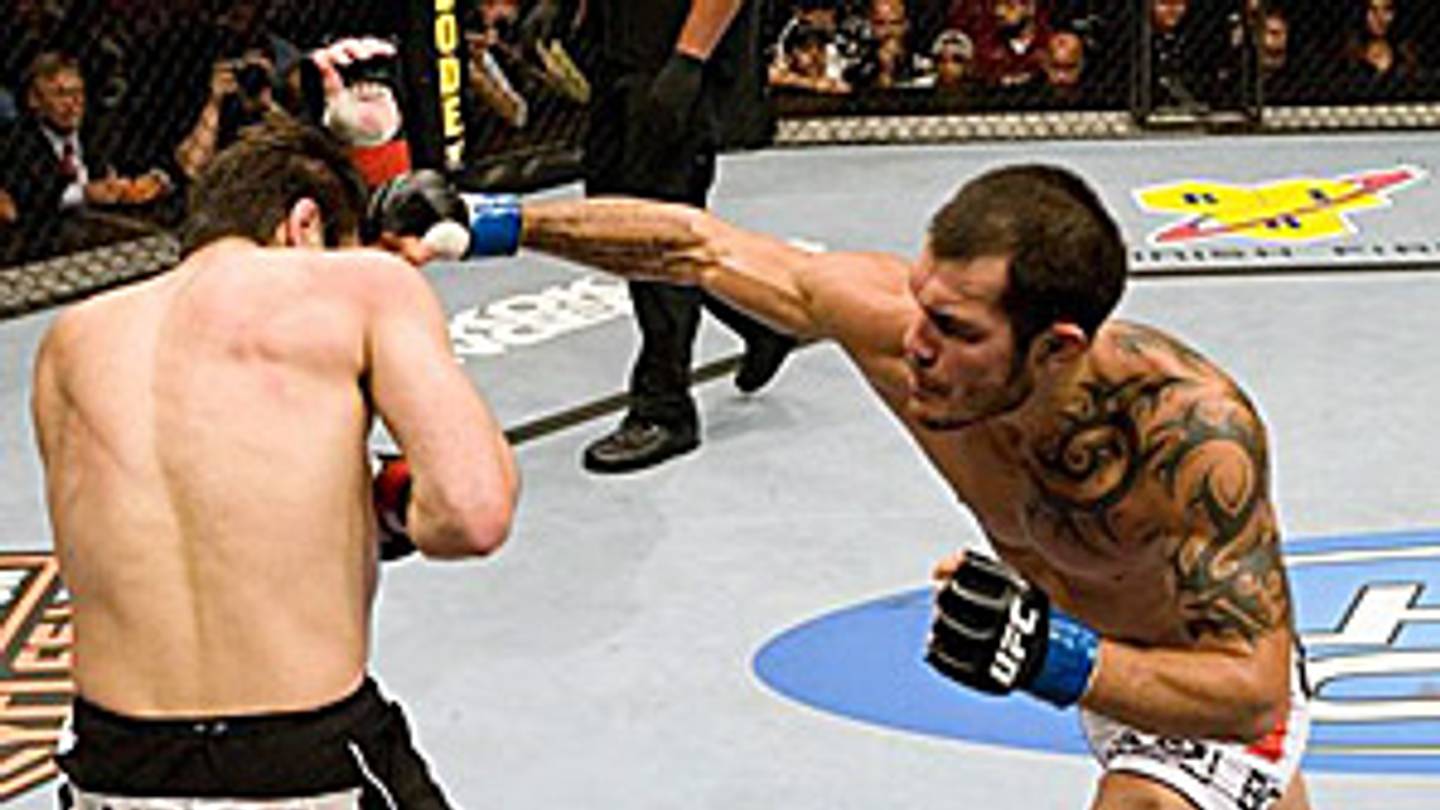 Huerta inks new UFC contract - Sports Illustrated