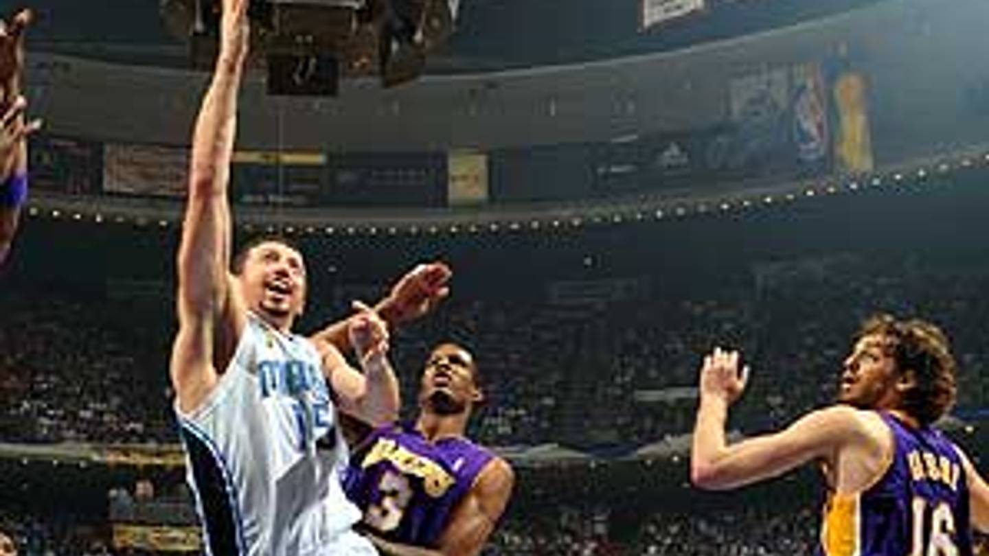 Lakers take 3-1 lead on Magic with OT win - Sports Illustrated