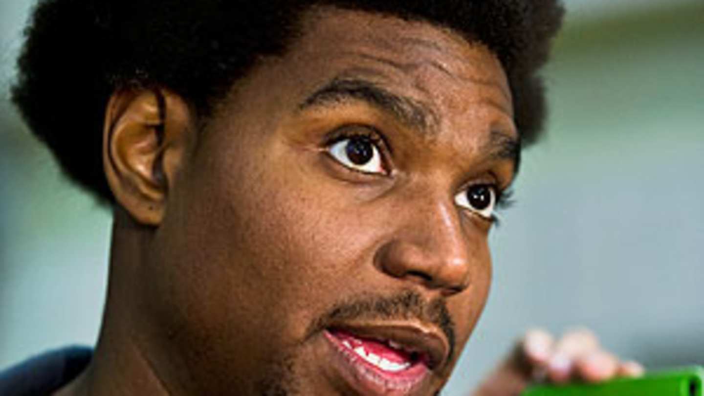 Bynum has 'cartilage damage' in knee - Sports Illustrated