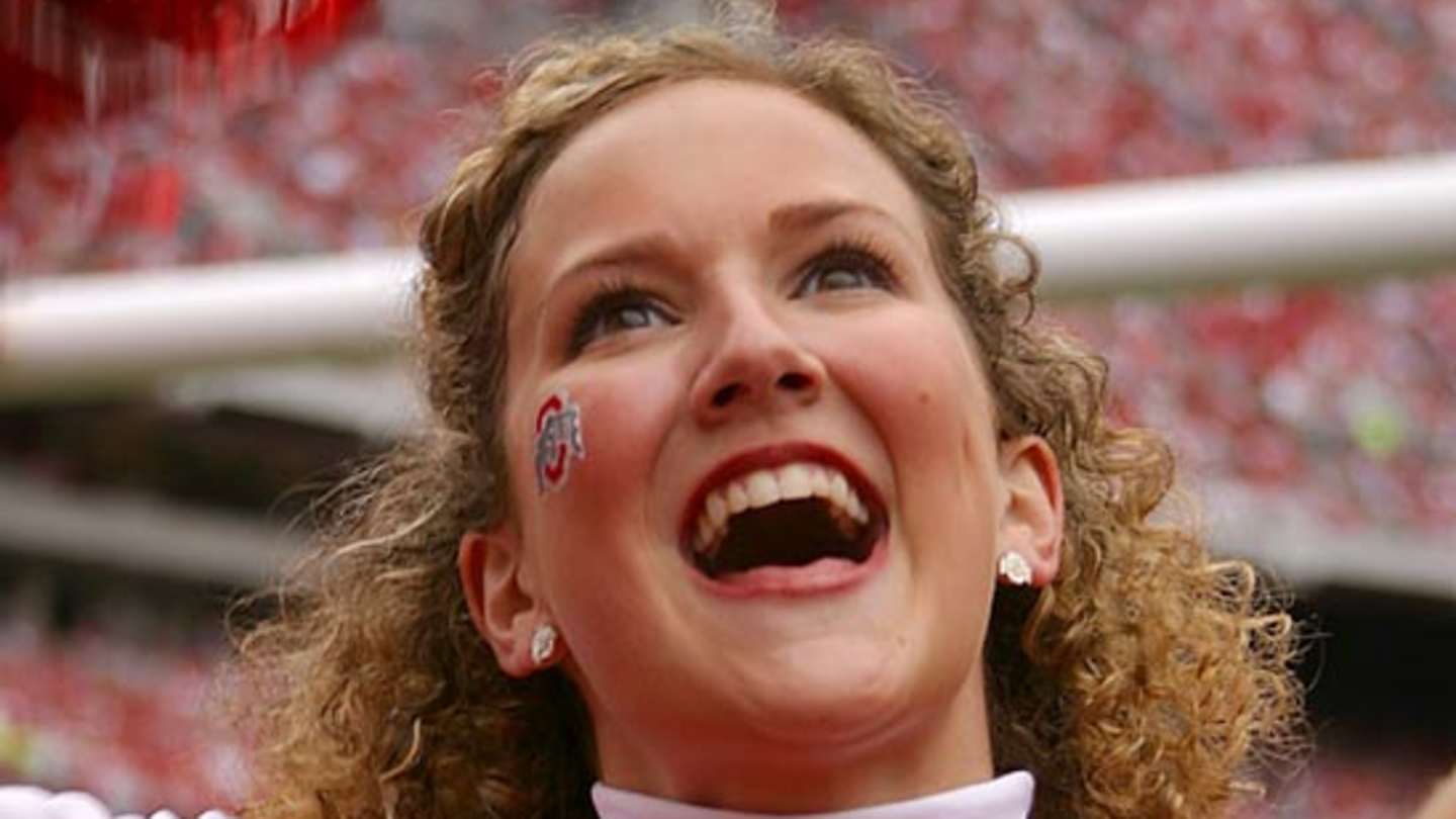 Cheerleader of the Week - Sports Illustrated