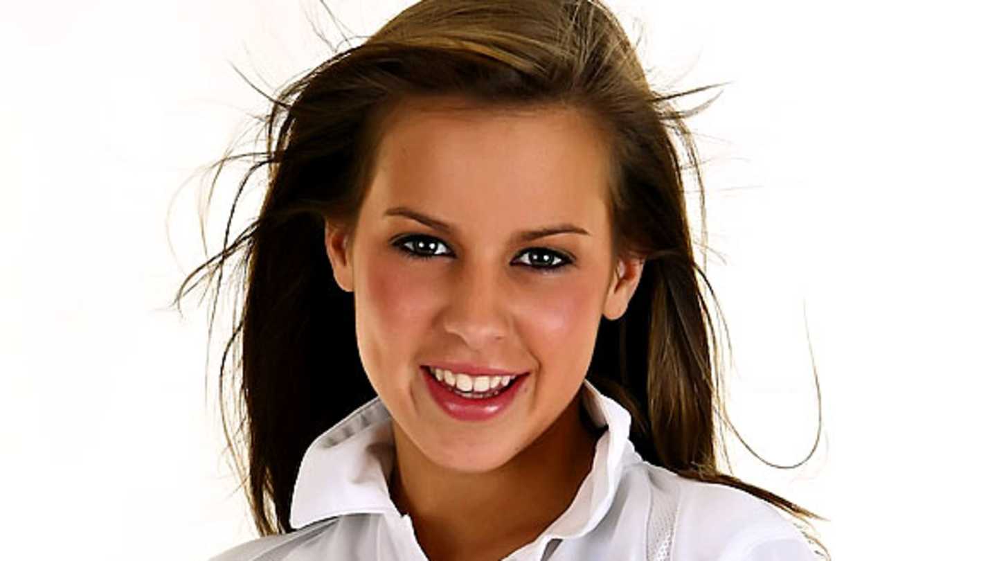 Cheerleader of the Week - Sports Illustrated