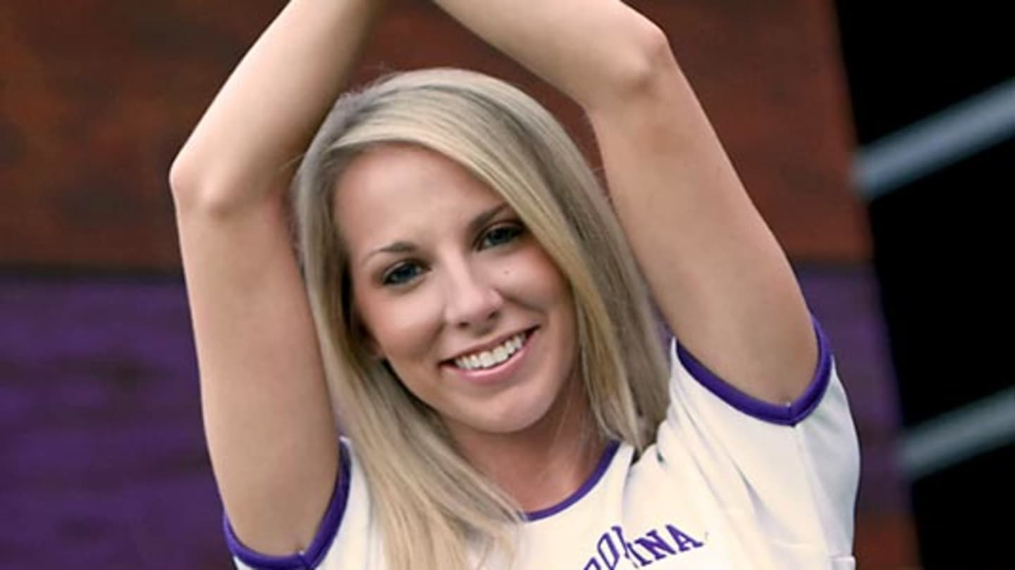 Cheerleader of the Week - Sports Illustrated