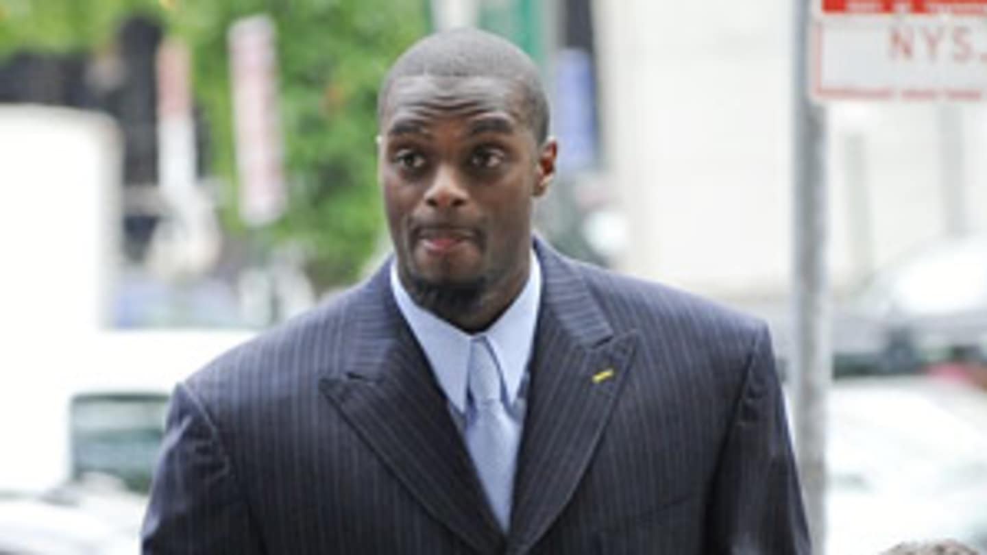 George Dohrmann: Agent Zero learned zero from Plaxico Burress' downfall ...