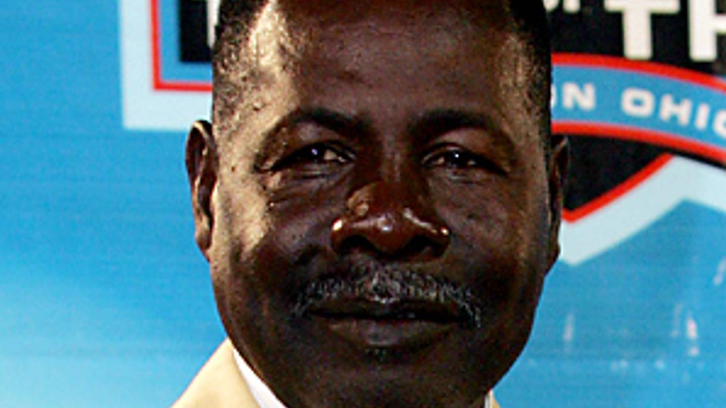 Falcons cut ties with longtime assistant Thomas - Sports Illustrated