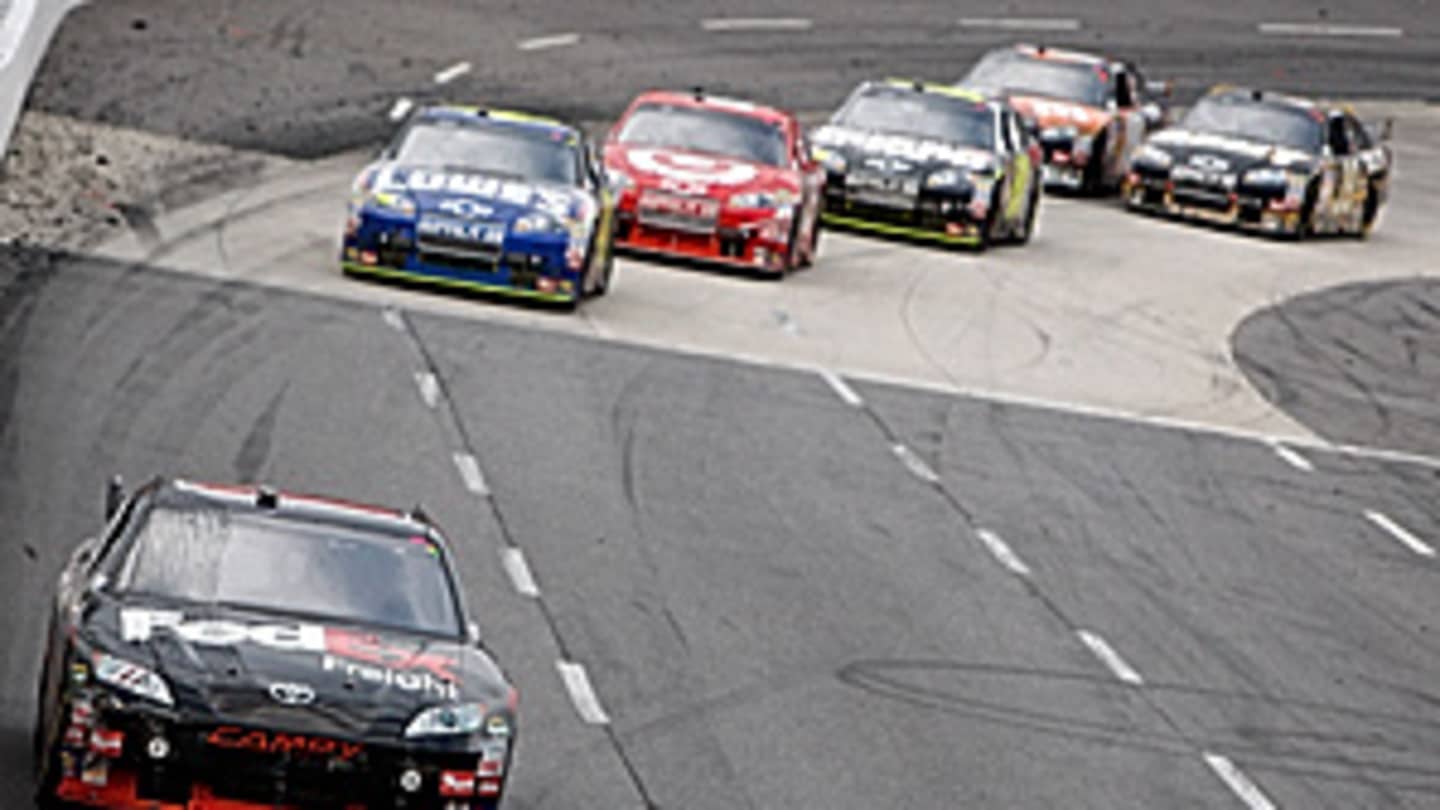 Tim Tuttle: Now or never for Hamlin at Martinsville - Sports Illustrated