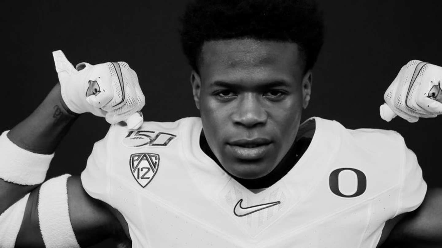 Avantae Williams Named to SI All-American Team - SI All-American